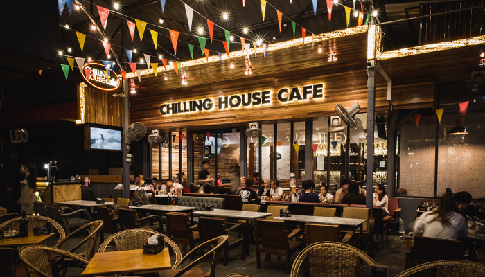 Chilling House Cafe ร้านเหล้ายอดนิยมย่านราชเทวี