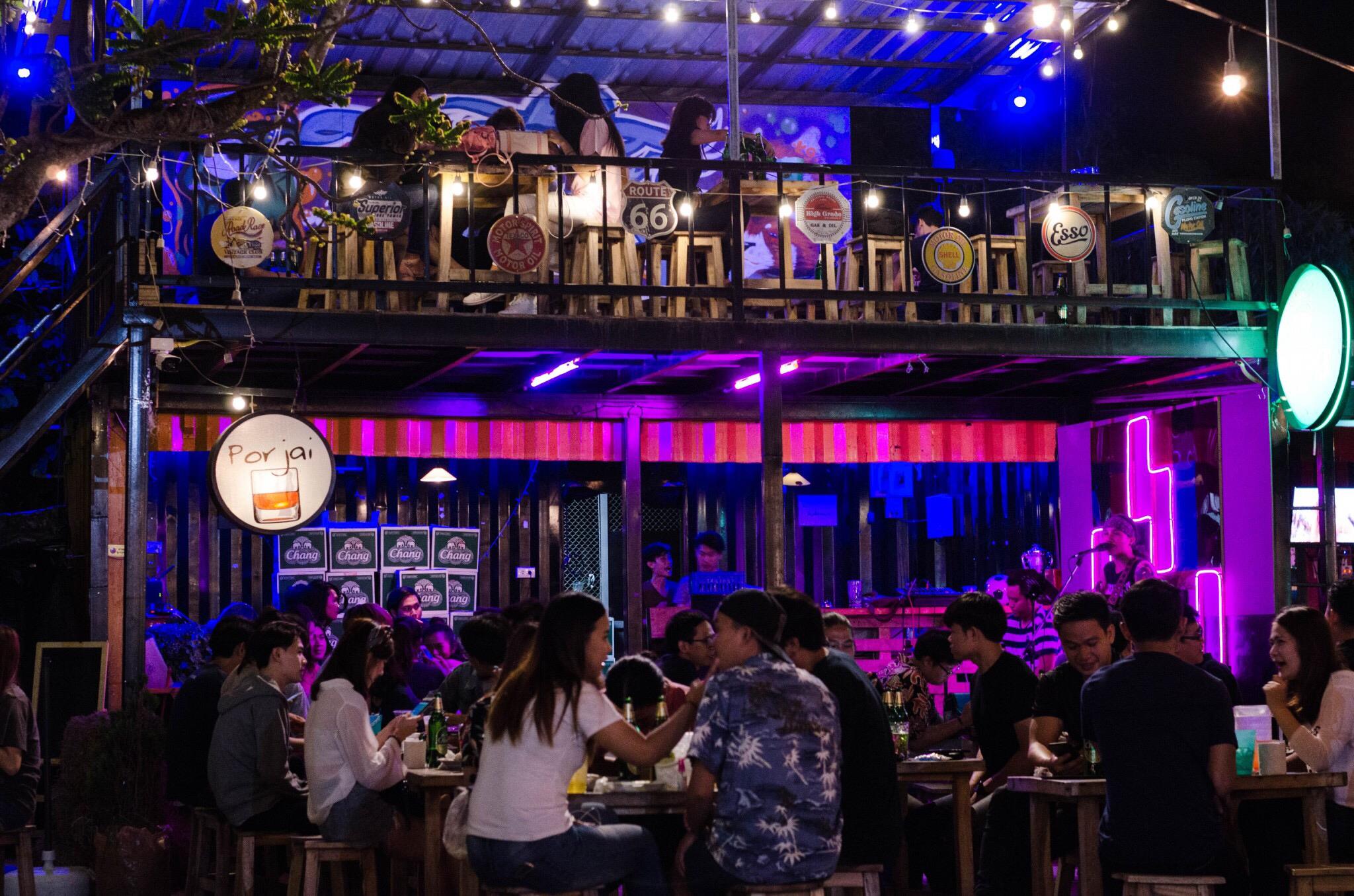 Porjai Bar Chiangmai - awaygpub.com